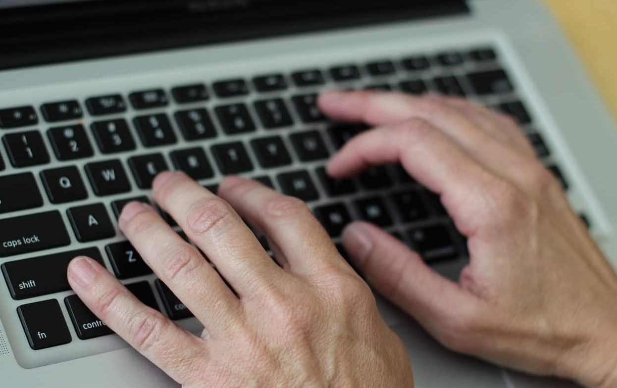 Teclado ingles vs español: cuáles son sus principales diferencias - JVS ...